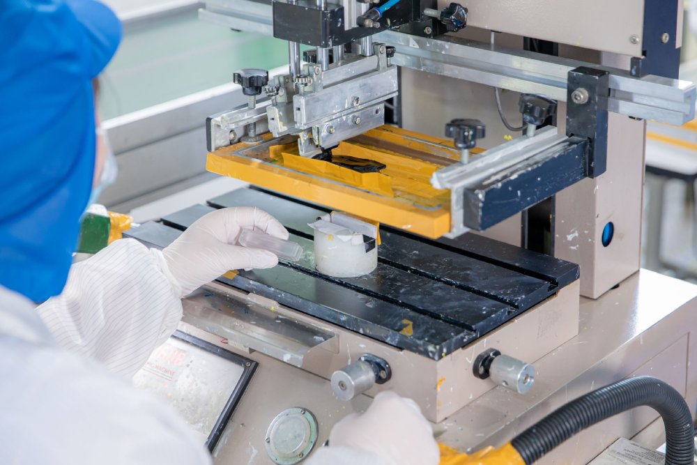 Custom OEM Cosmetic Packaging Manufacturer | Cosmopacks