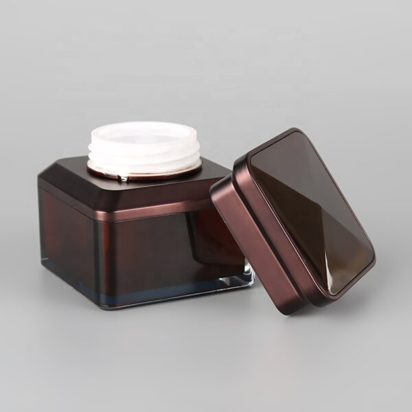 Wholesale Plastic Cosmetic Jars for Skincare & Creams